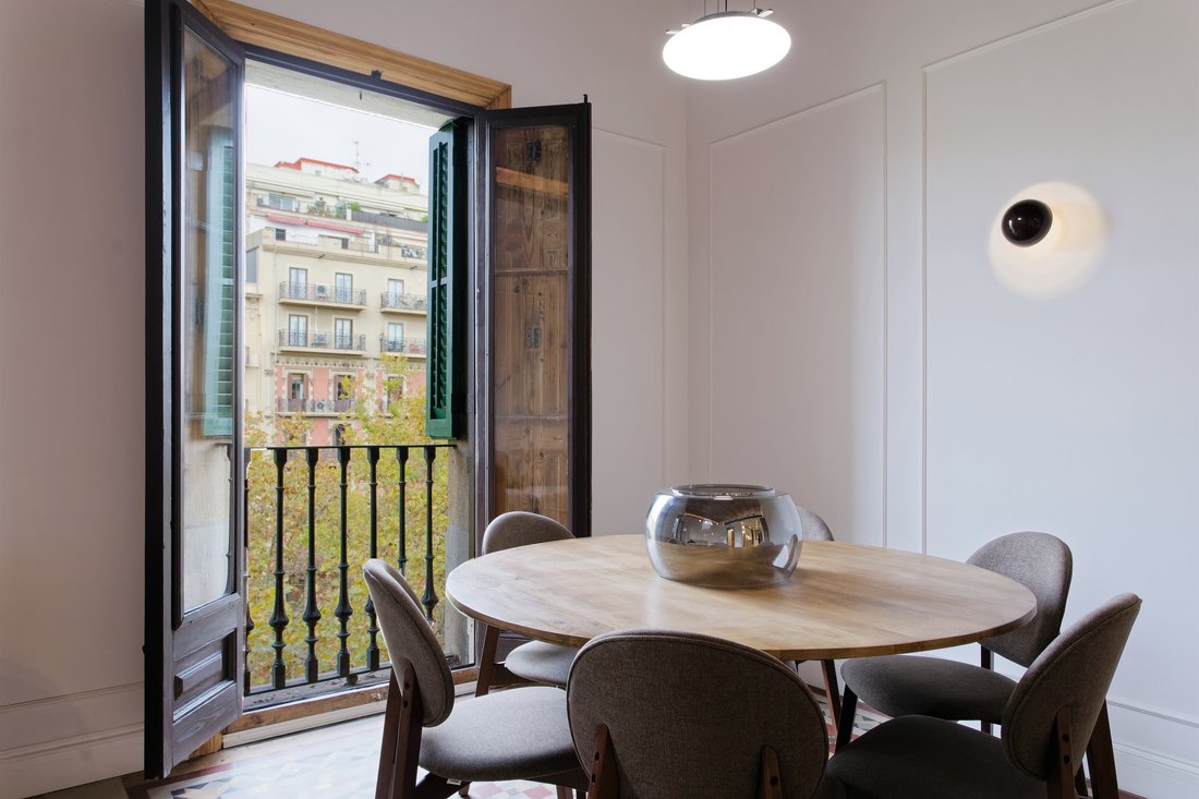 Luxury Apartment In Gran Via De Les Corts In Eixample, Barcelona, Spain ...