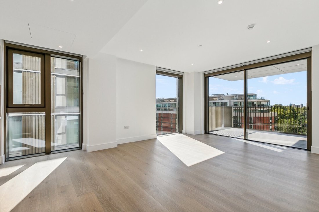 Darwin House, , Sw11 In London, England, United Kingdom For Sale (17069781)