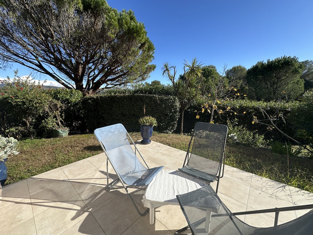 Single Storey Villa In A En Saint Raphaël, Provenza Alpes Costa Azul ...