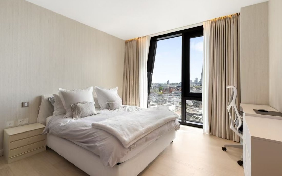 The Broadway, , Sw1 H In London, England, United Kingdom For Sale ...