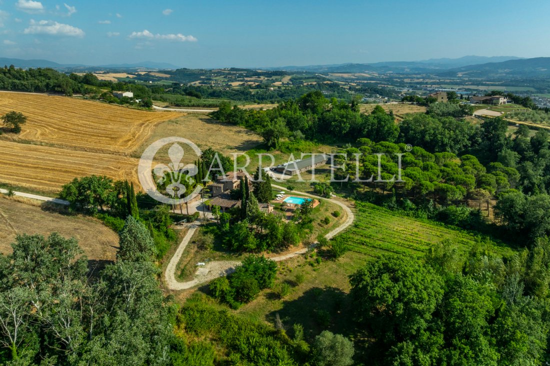 Villa In Todi In Todi, Umbria, Italy For Sale (15944498)