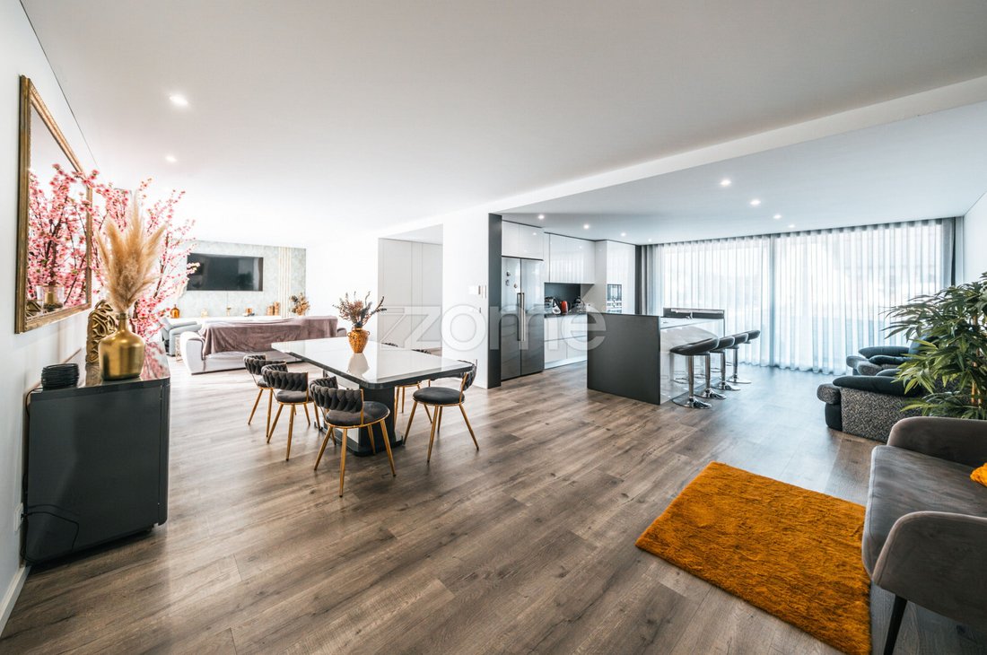 Guimarães House In Oliveira (Santa Maria), Braga, Portugal For Sale ...