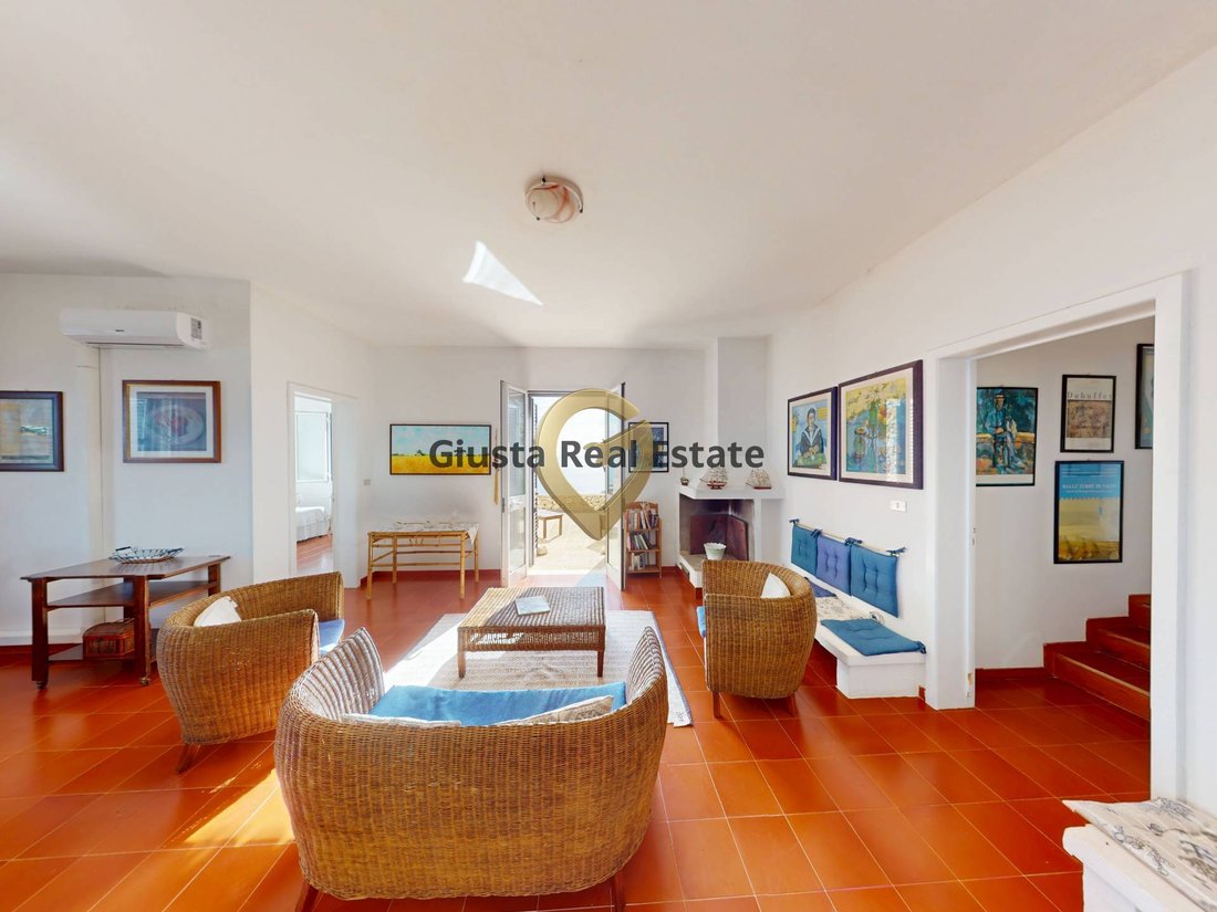 Casa Indipendente In Vendita A Gagliano Del Capo In Apulia, Italy For ...