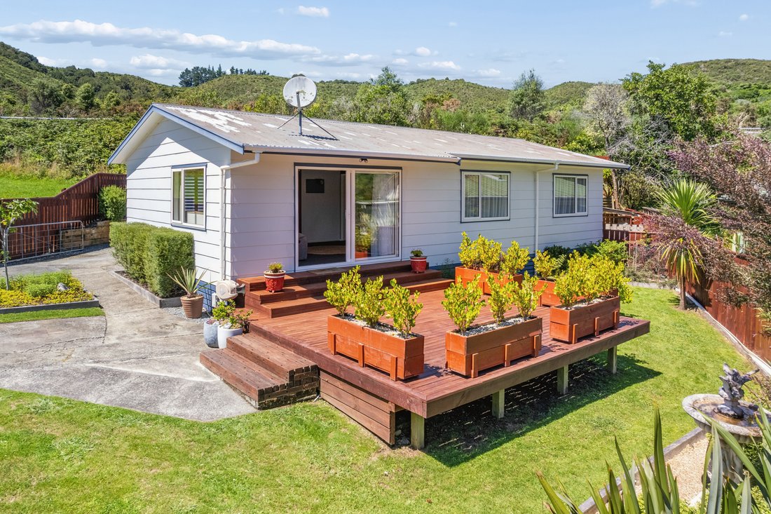 21 Oaklands Grove, Clouston Park, Upper In Upper Hutt, Wellington, New ...