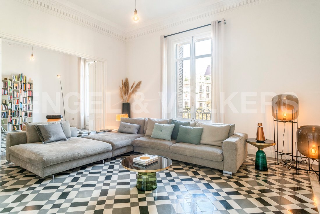 Exclusive And Unique Flat With Terrace In In Eixample, Barcelona, Spain ...
