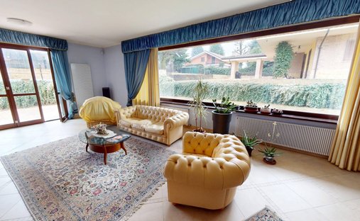 Lujo villas en venta en Rosta, Piamonte, Italia en todo el mundo ...