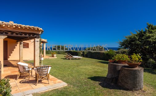 Luxury water view houses for sale in Cala Granu - Cala del Faro ...