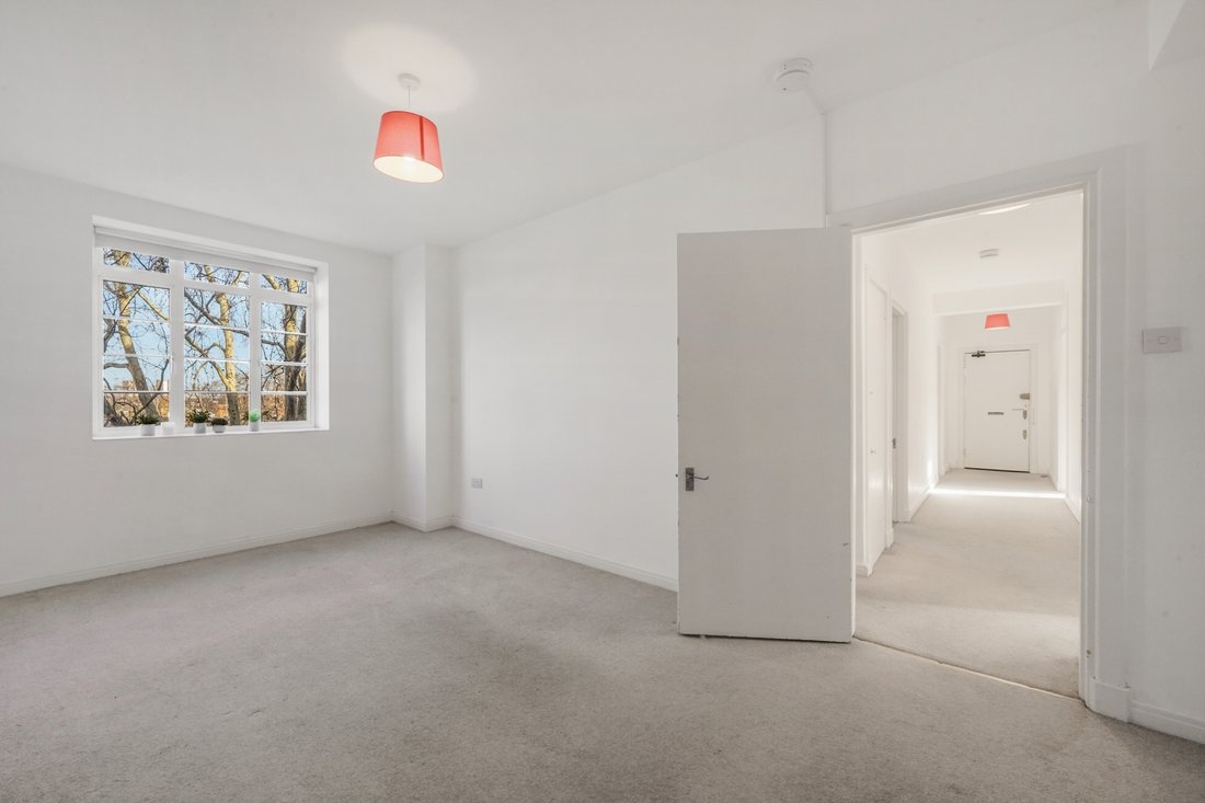 Latymer Court, Hammersmith Road, In London, England, United Kingdom For ...