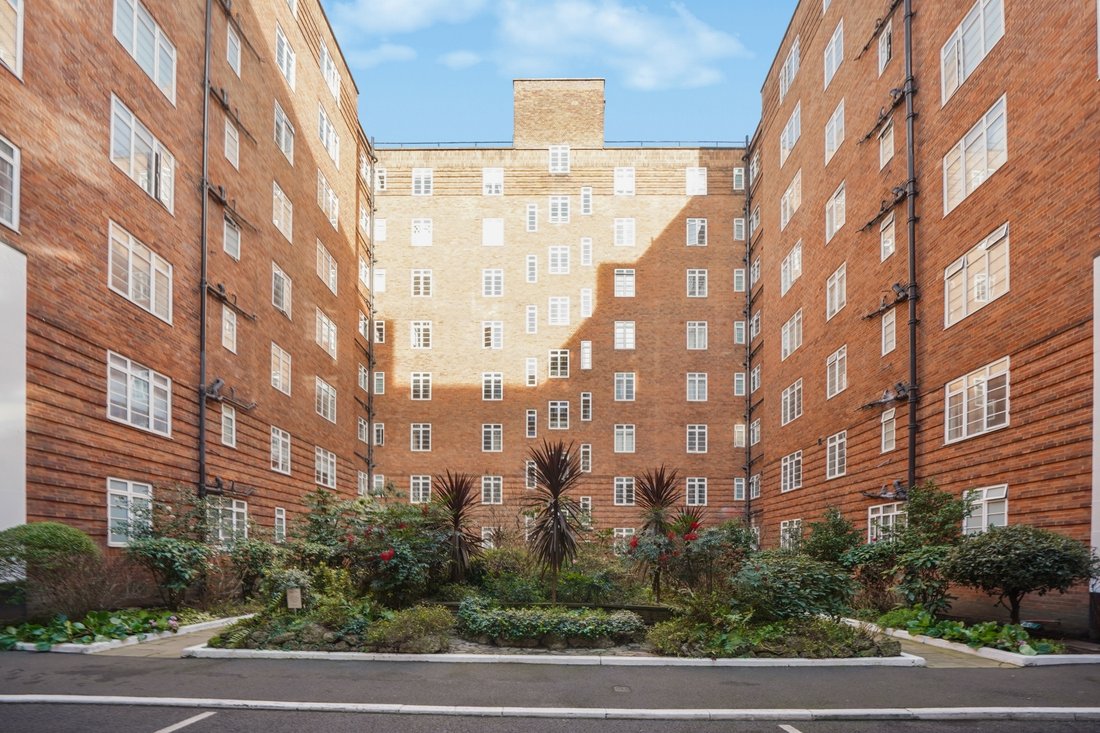 Latymer Court, Hammersmith Road, In London, England, United Kingdom For ...