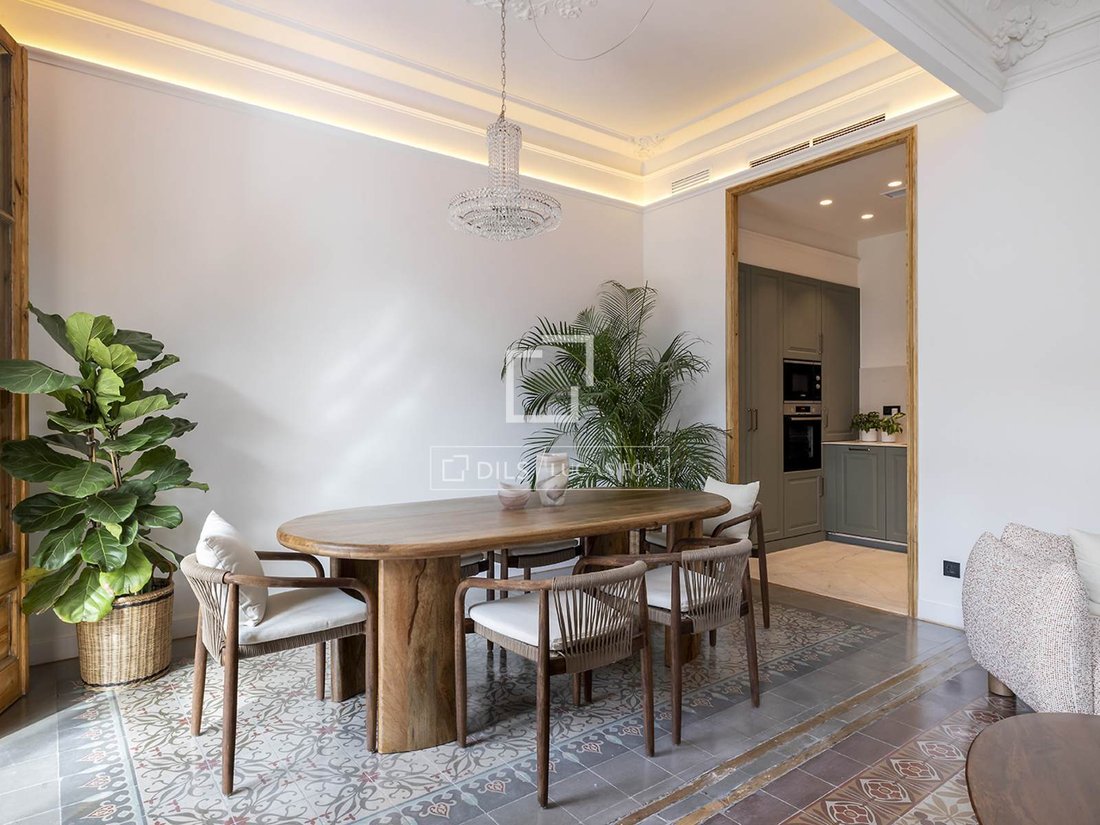 Excellent 2 Bedroom Apartment With 35m² Terrace In Eixample, Barcelona ...