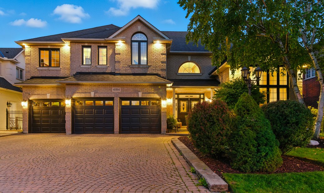 Set On One Of Millcroft's Most Desirable In Burlington, Ontario, Canada ...