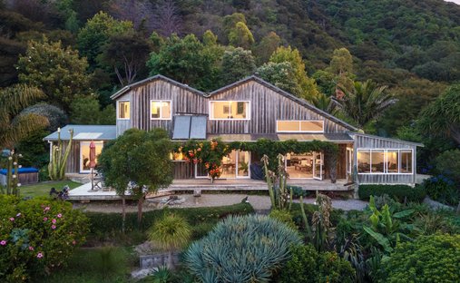 Luxury water view houses for sale in Delaware Bay, Nelson, New Zealand ...