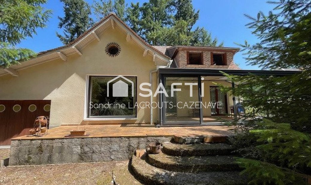 Limere Maison Sur Sous Sol Complet In Ardon, Centre Val De Loire ...