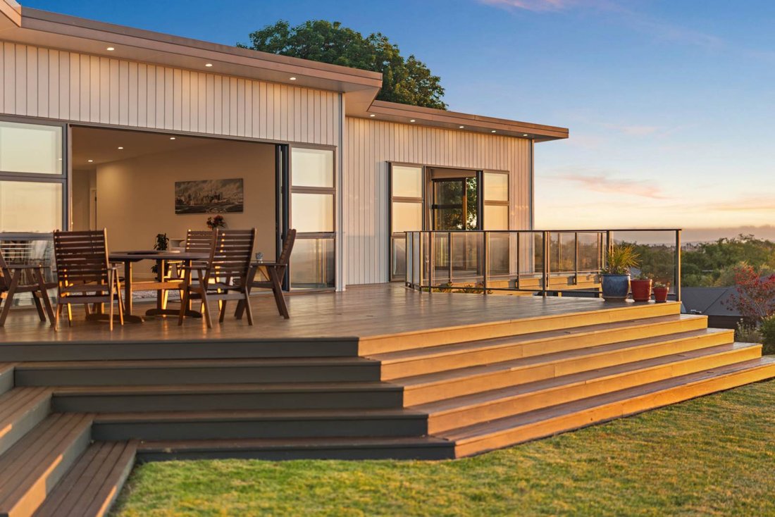 Panoramic Horizon Home With Bright In Bombay, Auckland, New Zealand For ...