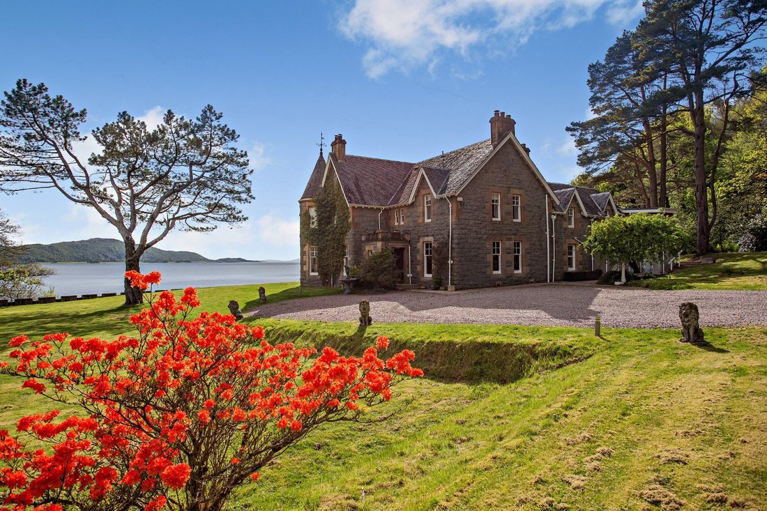A Beautiful Property On The Banks Of Loch In Onich, Scotland, United ...