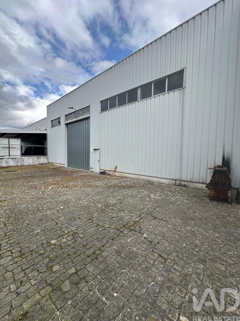 Paredes Town House In Lordelo, Porto District, Portugal For Rent (17477814)