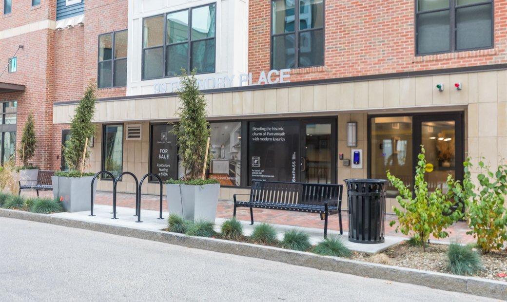 Elegant Corner Unit With Private En Portsmouth, Nuevo Hampshire ...