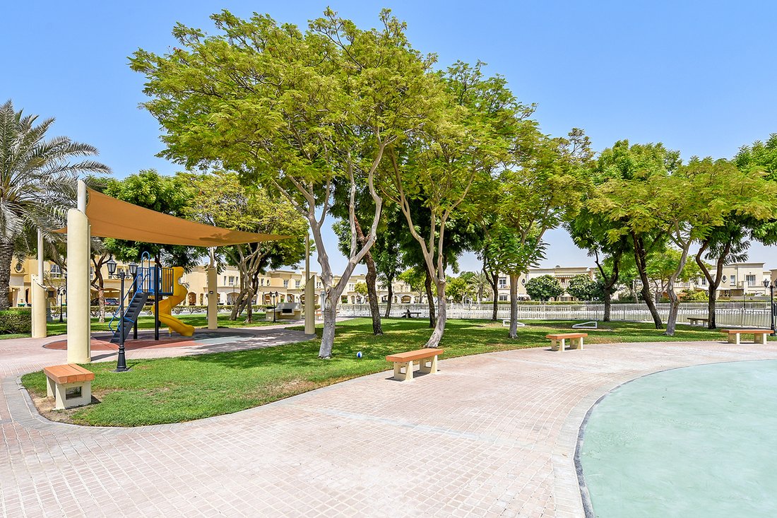 Elegant Family Villa With Serene Garden In Dubai, Dubai, United Arab ...