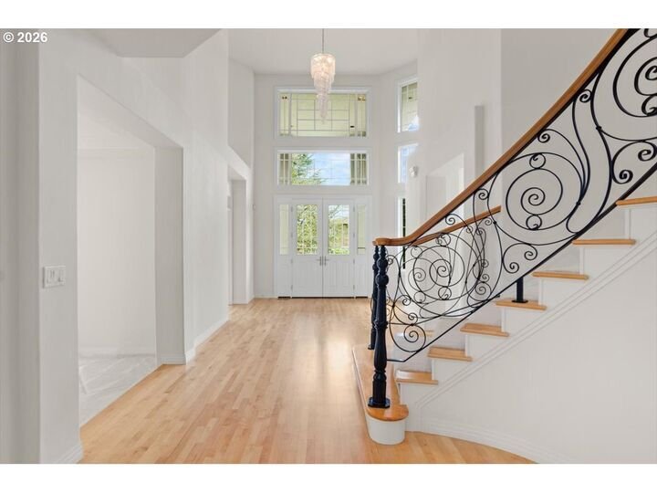 Elegant Custom Estate With Breathtaking In Portland, Oregon, United ...