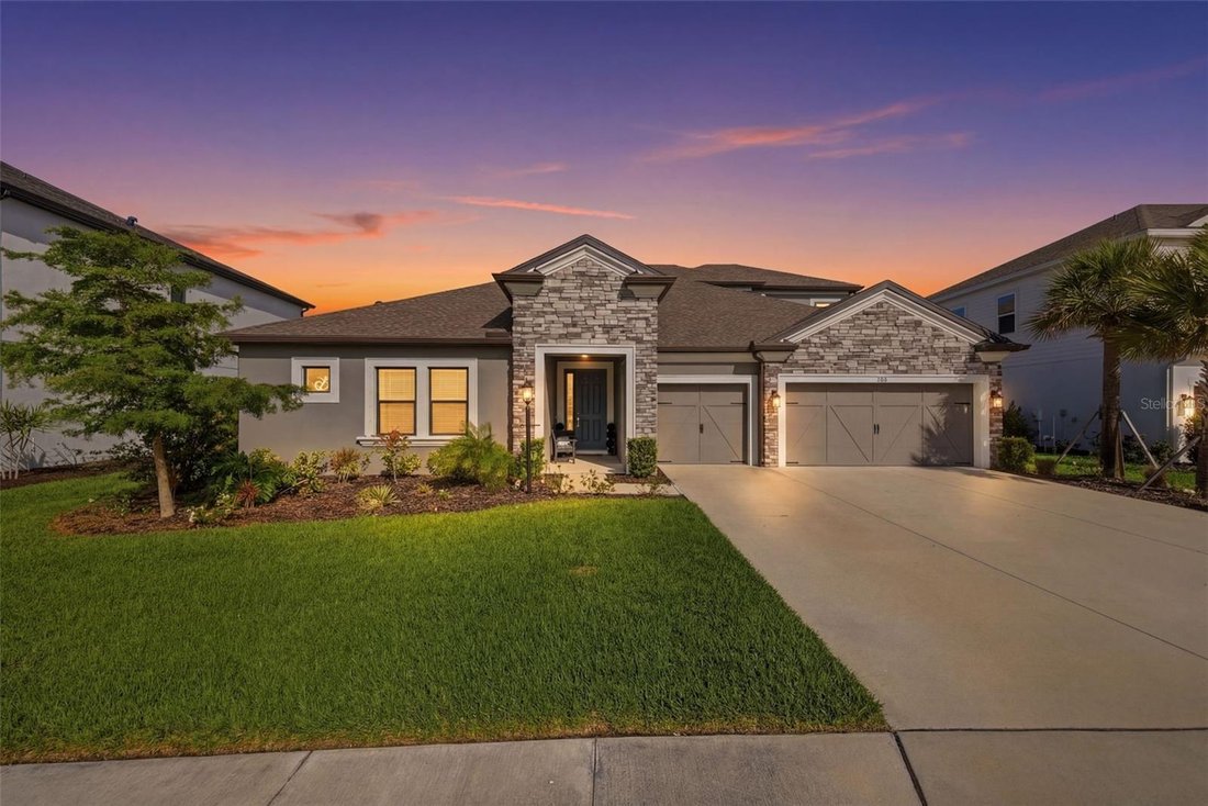 Single Family Residence In Lakewood In Lakewood Ranch, Florida, United ...
