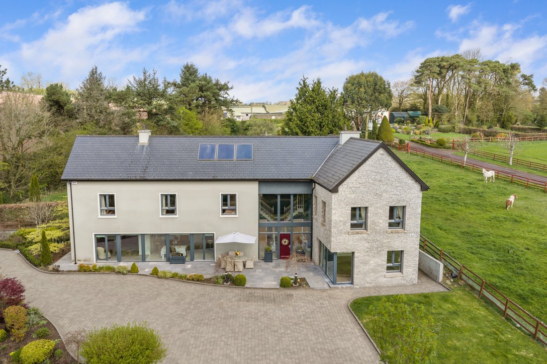 Oak Lodge In Farran Hill, County Cork, Ireland For Sale (17662151)
