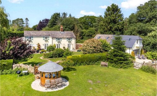 Luxury houses with indoor pool for sale in Wiltshire, England ...