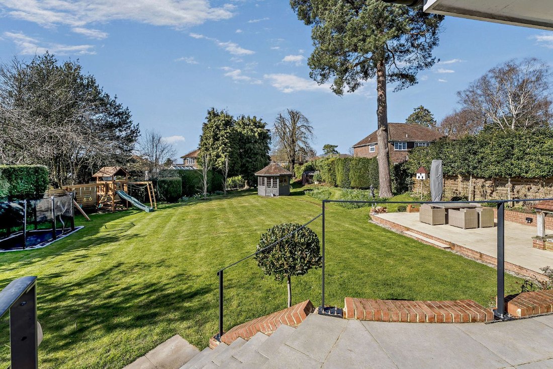 An Exceptional 'Turn Key' House Of In Sevenoaks, England, United ...
