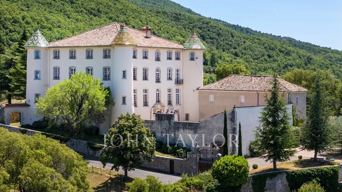 Magnificent Château Overlooking In Aiguines, Provence Alpes Côte D'azur ...