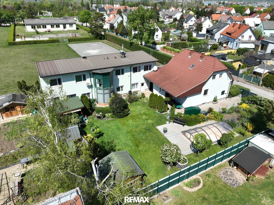 Neuer Preis! Top Instandgehaltenes Haus In Traiskirchen, Lower Austria ...