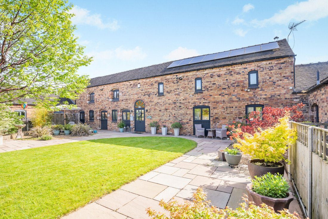 Beautiful Barn Conversion In Barlaston In Barlaston, England, United ...
