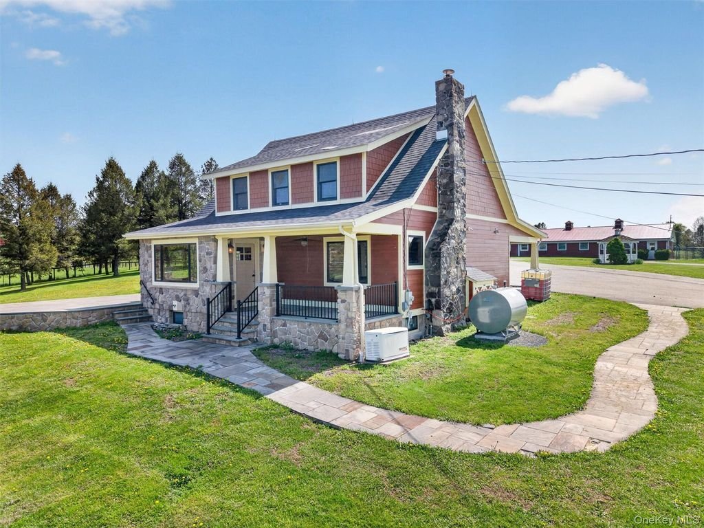 Elegant Equestrian Estate With En New Hampton, Nueva York, Estados ...