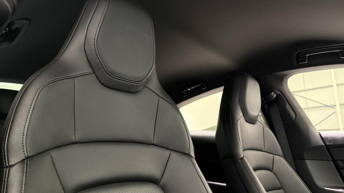 2022 Porsche Taycan In Ruislip, United Kingdom For Sale (18004716)