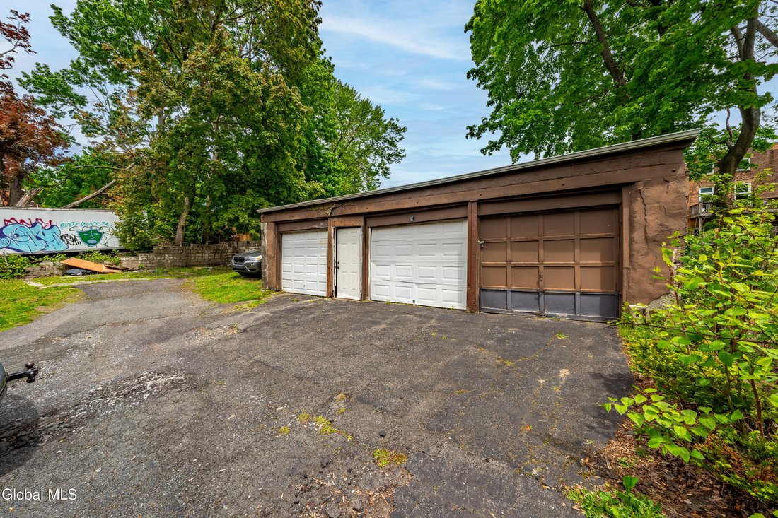 Multi Family In Albany In Albany, New York, United States For Sale ...