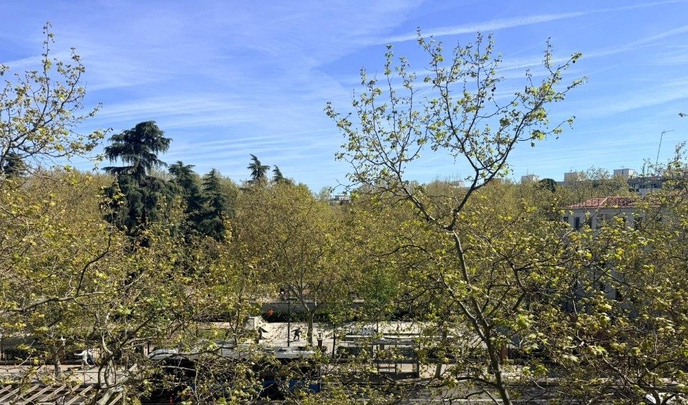Außenwohnung Mit Blick Auf Den Park Maria Eva In Salamanca, Madrid ...