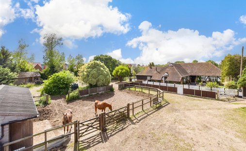 Luxury homes with cinema for sale in Broad Oak, England, United Kingdom ...