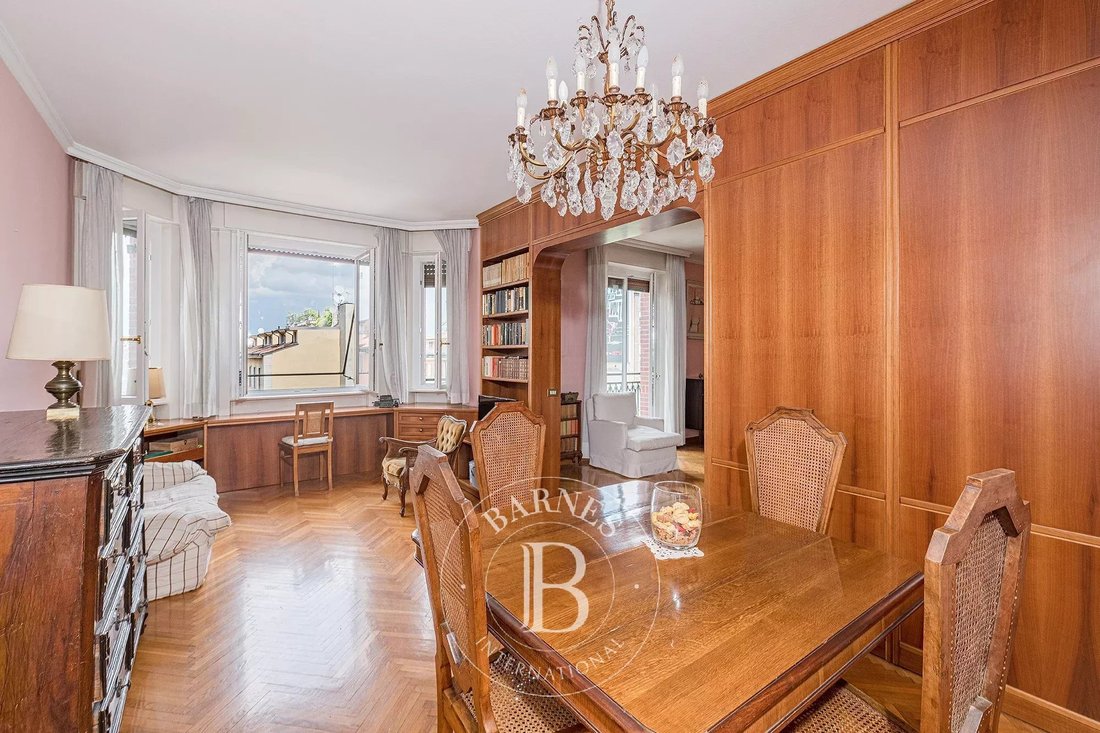 Bright Apartment On A High Floor In Cinque Giornate Cadore, Milan ...