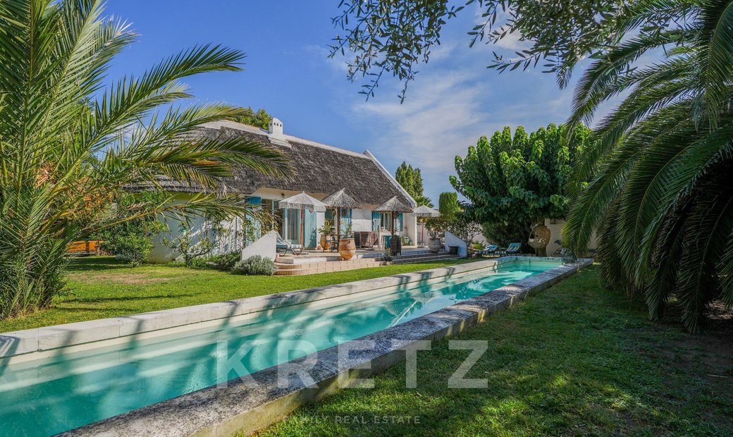 Character Camargue House With Heated Pool, In Le Grau Du Roi, Occitanie ...