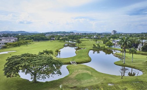 Luxury lakefront homes for sale in Ecuador | JamesEdition