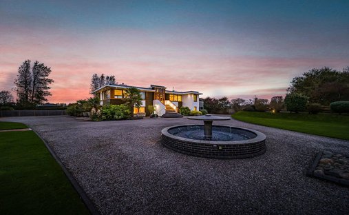 Luxury homes with garden for sale in Borough of Wyre, England ...
