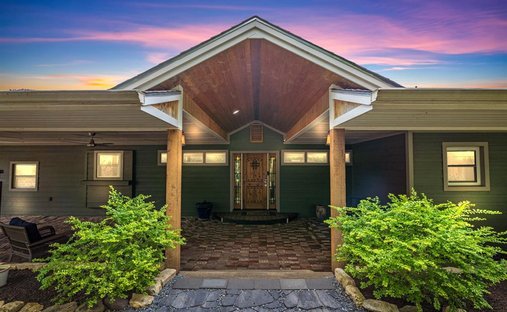 Luxury city view homes for sale in Glen Rose, Texas | JamesEdition