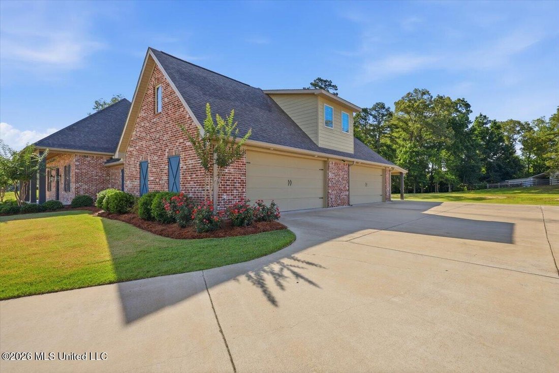Single Family Residence In Pearl In Pearl, Mississippi, United States ...