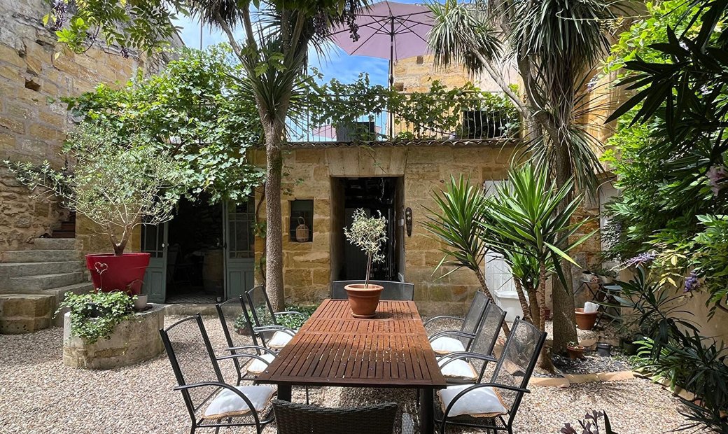 Elegant Bourgeois In Castillon La Bataille, Nouvelle Aquitaine, France ...