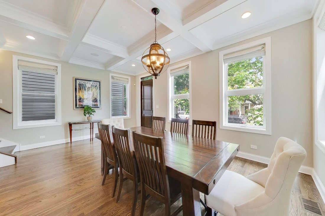 Single Family Home/House Chicago United In Chicago, Illinois, United ...
