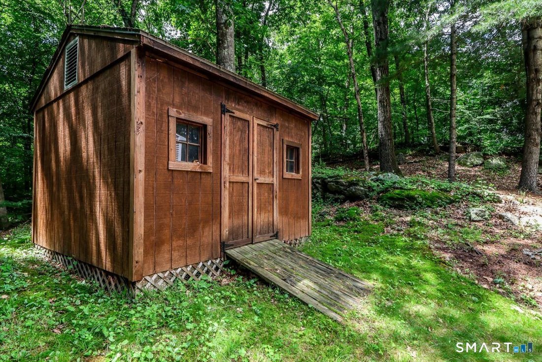 23 Cedar Hill Road, Newtown, Ct 06470 In Newtown, Connecticut, United ...