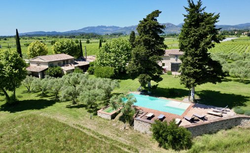 Luxury renovated castles for sale in Crillon-le-Brave, Provence-Alpes ...