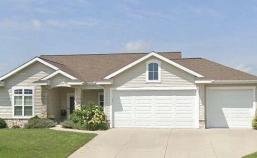 Real Estate Listings by Ray Kuehl & Associates Realty - WAUNAKEE ...