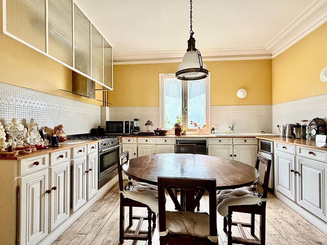 Wood House Colombes 7 Room(s) 230 M2 In Bois Colombes, île De France ...