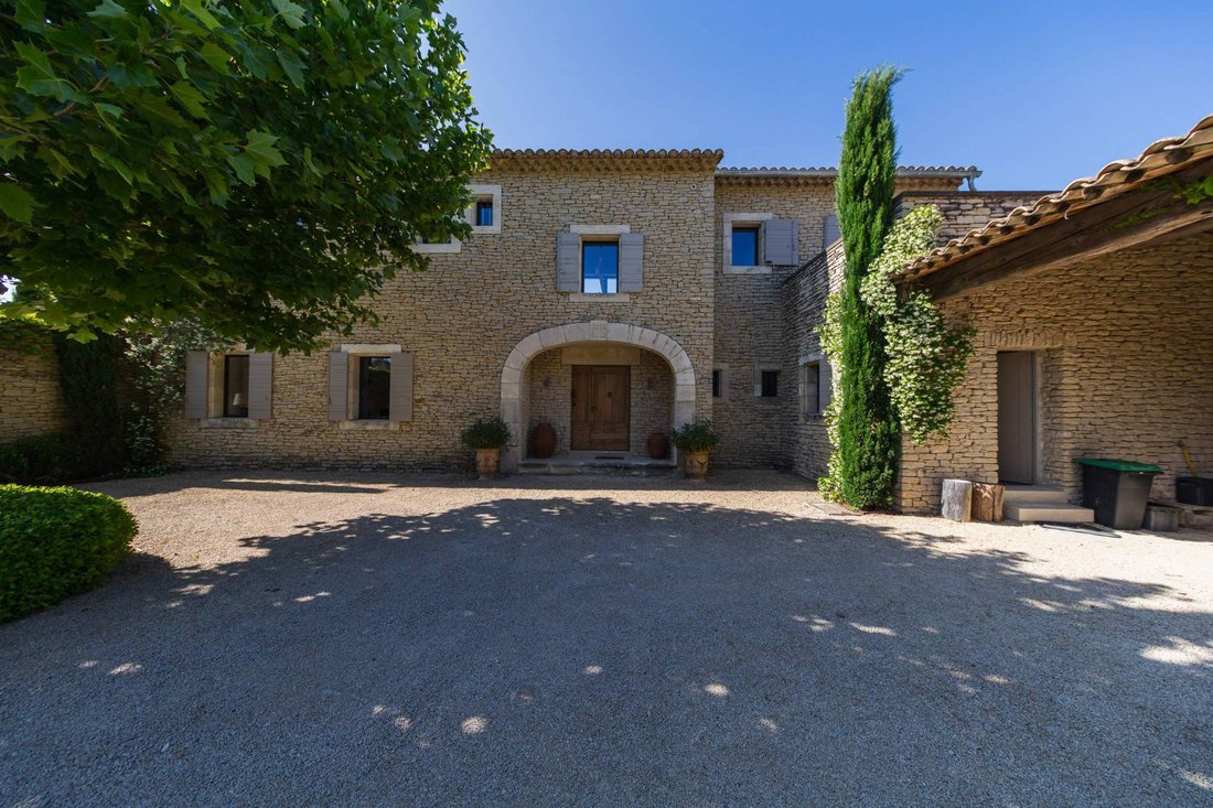 Contemporary Stone Property For In Gordes, Provence Alpes Côte D'azur ...