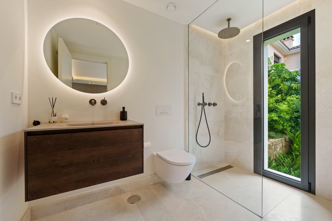 Modern 5 Bedroom Villa With Valley & La In Nueva Andalucia, Marbella ...