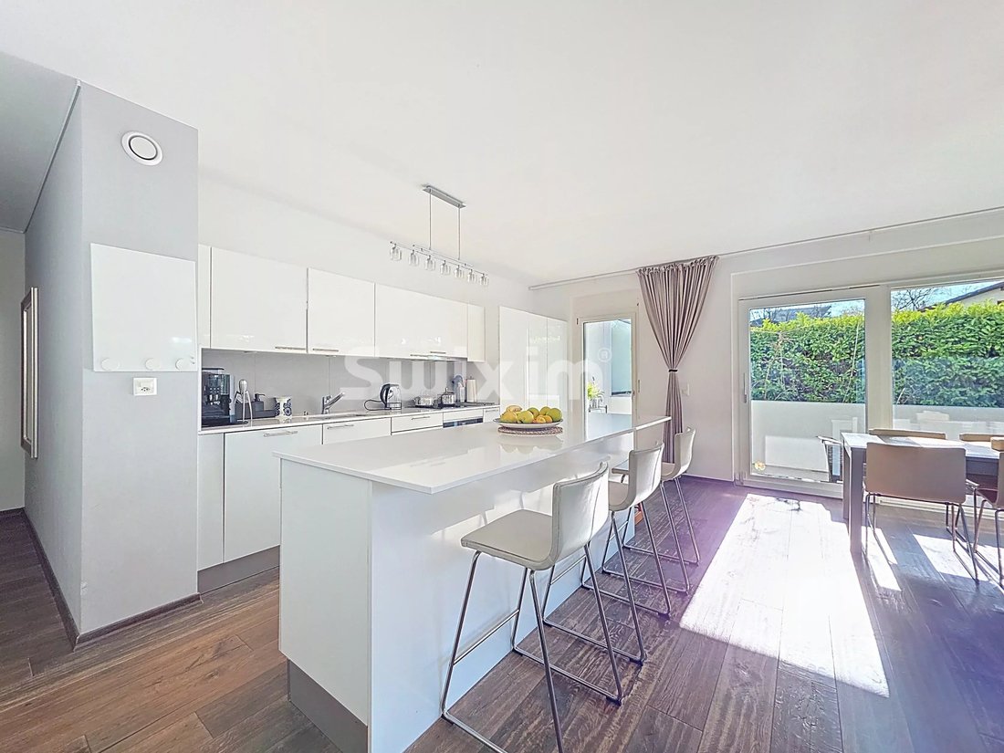 Superb 5 Room Garden Level Minergie Building In Geneva, Genève ...